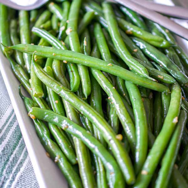 Easy French Green Beans with Garlic (Haricots Verts) • Sip + Sanity