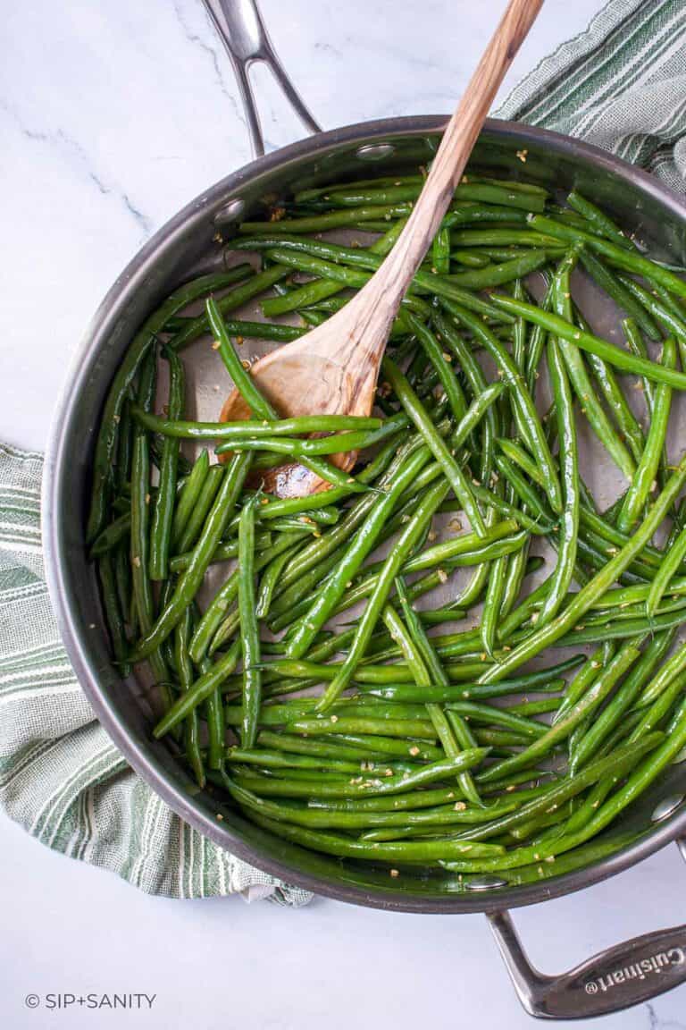 Easy French Green Beans with Garlic (Haricots Verts) • Sip + Sanity